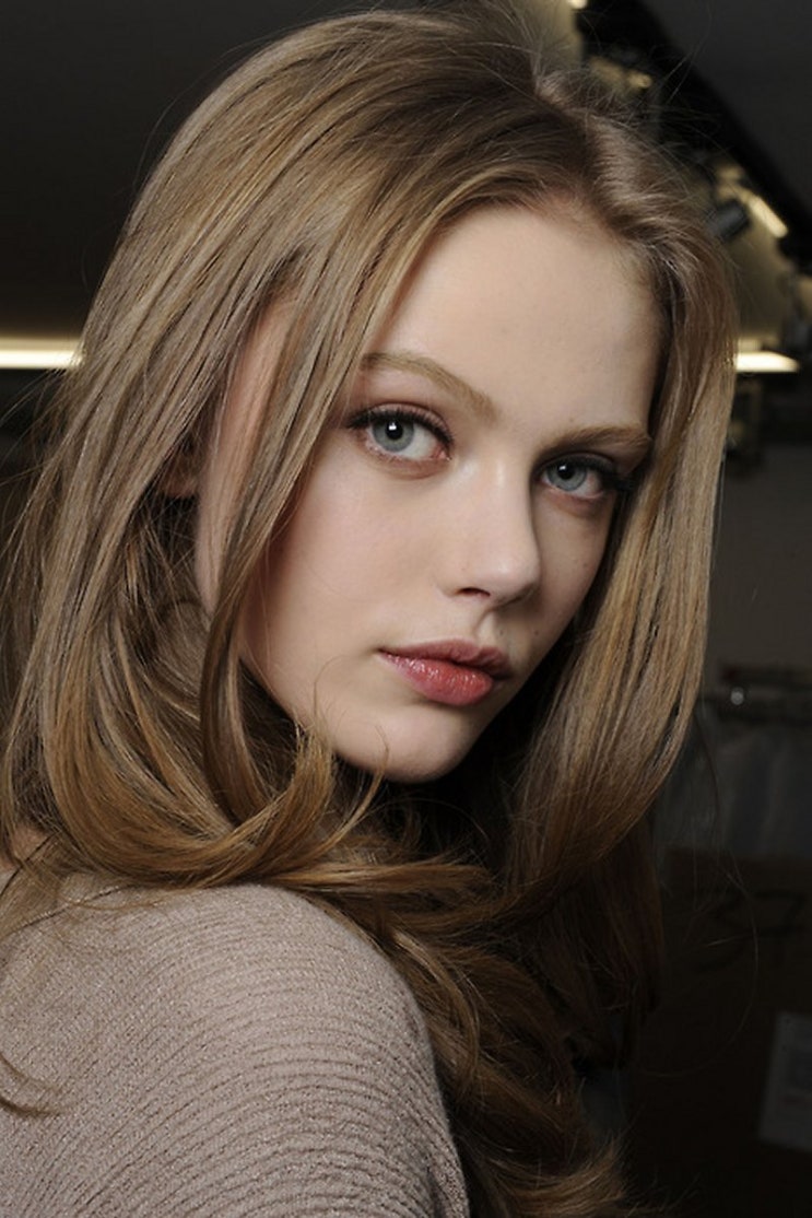 1993 / Frida Gustavsson / 프리다 구스타프슨 / Model