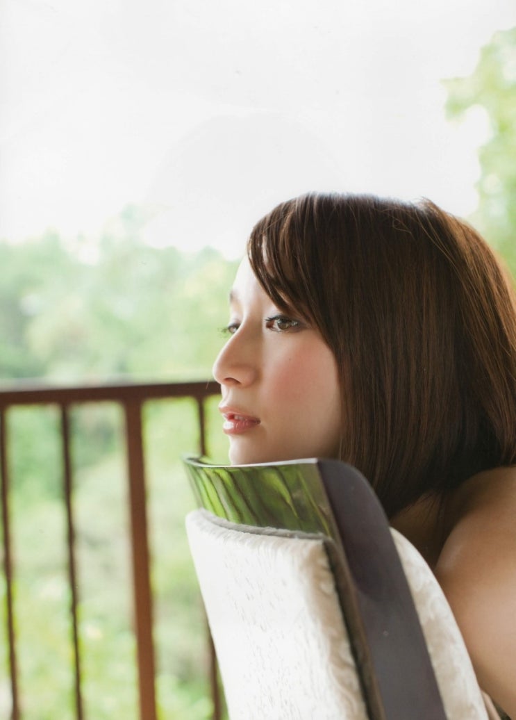 1985 / Serina / 芹那 / せりな / 세리나 / Singer