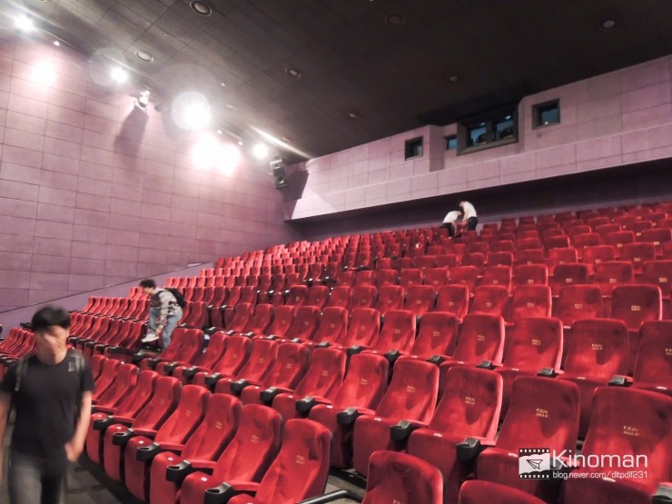 왕십리 CGV 8관 관람기 : 네이버 블로그