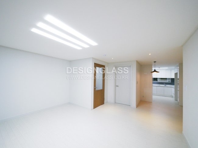 32평형 디자인글래스 이천시 증포동 대우아파트 리모델링인테리어designglass강마루망입유리현관중문젠다이시공