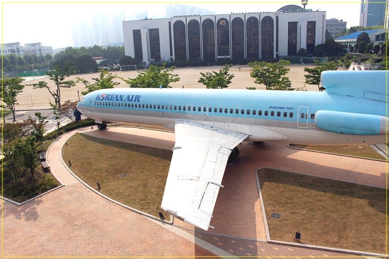 인하공전에 전시중인 비행기 - 대한항공 727-200, HL7350 : 네이버 블로그