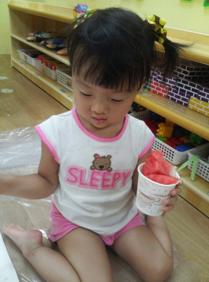 엄마표 오감놀이 커다란 수박놀이 ♪ 재능기부 In 리틀비젼 어린이집 네이버 블로그