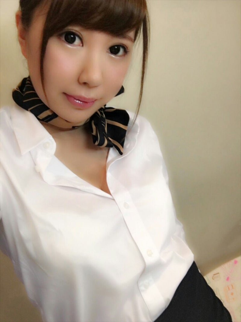 1993 / Risa Naruse / Haruna Aisaka / 成瀬理沙 / 逢坂はるな / 아이사카 하루나 / 나루세 리사 ...