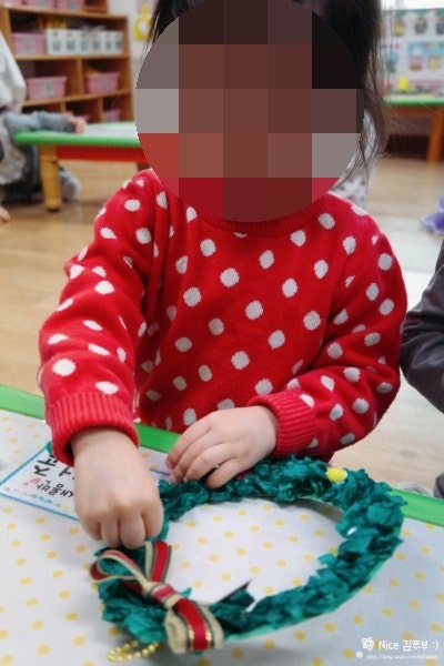 어린이집유치원 겨울 환경 구성 크리스마스 환경 구성 겨울 가랜더 겨울 모빌 겨울 미술 크리스마스리스 꾸미기겨울