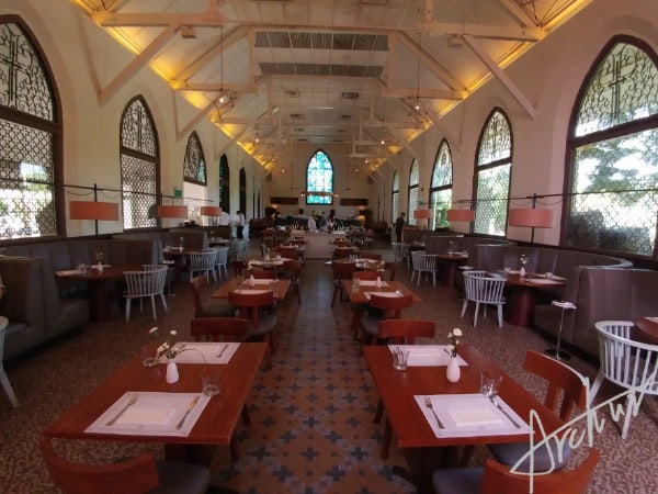 Dempsey Hill-가족의 기억 속에 'Summer'가 흐르는 곳, The White Rabbit : 네이버 블로그