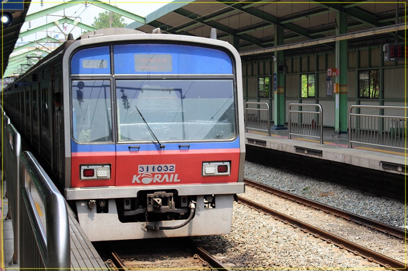 전철역앞에 철도 건널목이 위치한 - 경원선 녹양역 : 네이버 블로그