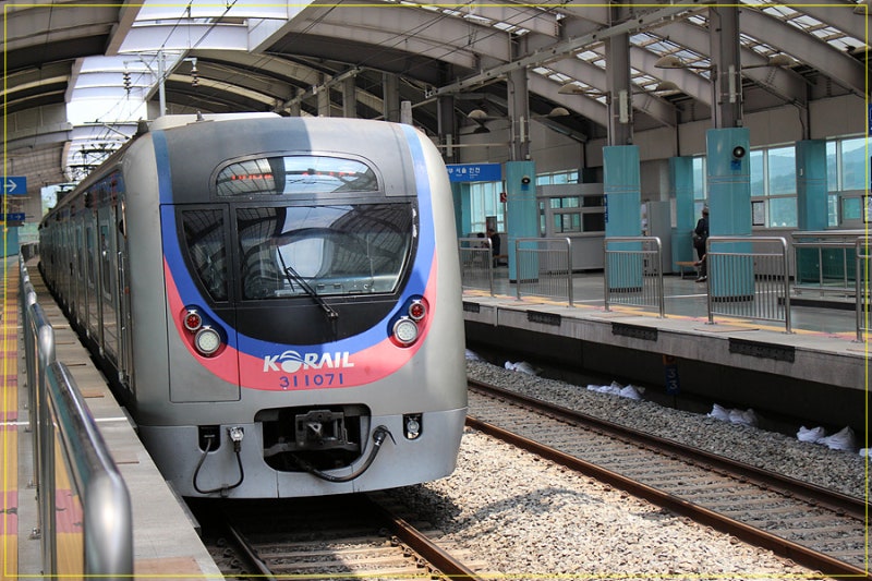 전철역앞에 철도 건널목이 위치한 - 경원선 녹양역 : 네이버 블로그