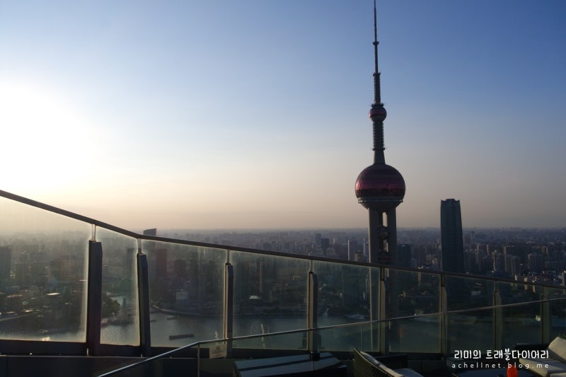 [상해여행 상하이 여행] 리츠칼튼호텔 플레어 루프탑 바 Flair Rooftop Bar 상해 야경스팟 추천