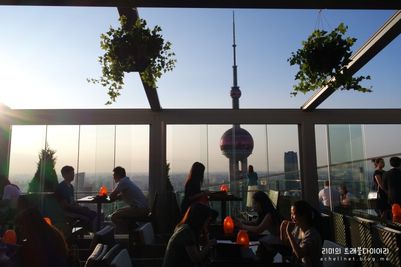 [상해여행 상하이 여행] 리츠칼튼호텔 플레어 루프탑 바 Flair Rooftop Bar 상해 야경스팟 추천