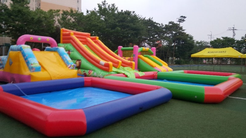 초등학교 찾아가는 물놀이워터 슬라이드물놀이 슬라이드물놀이 에어바운스수영장 대여행사 왔네요여름성경학교 물놀이도