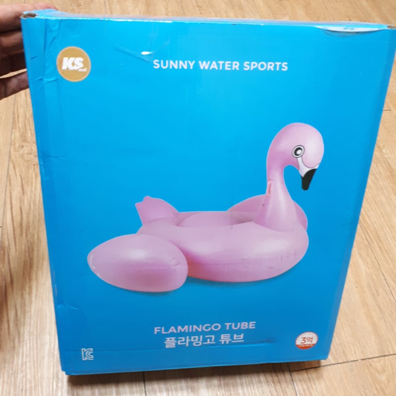 플라밍고 튜브 사이즈가 엄청나군요. : 네이버 블로그