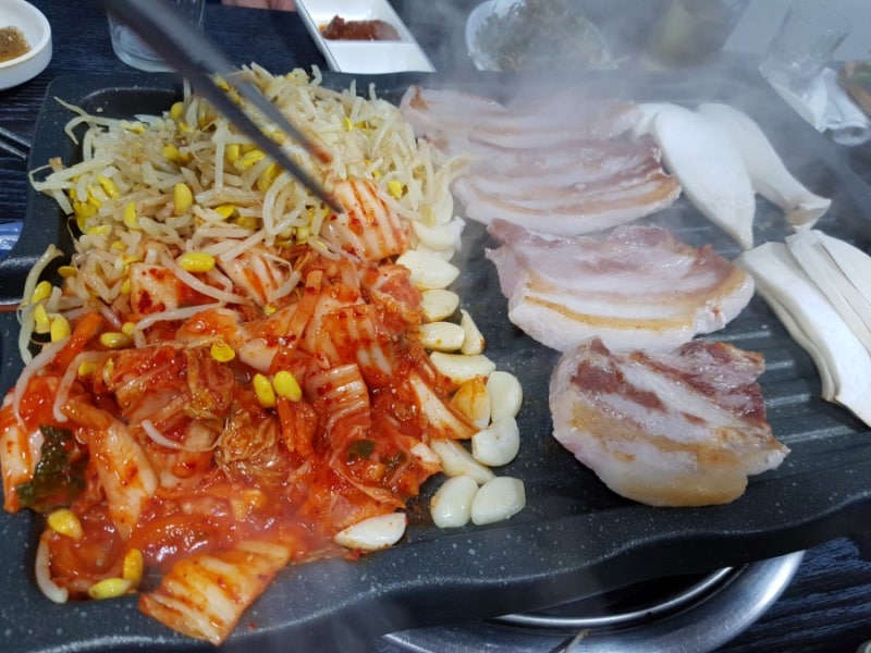풍납동맛집 김치삼겹살 : 네이버 블로그