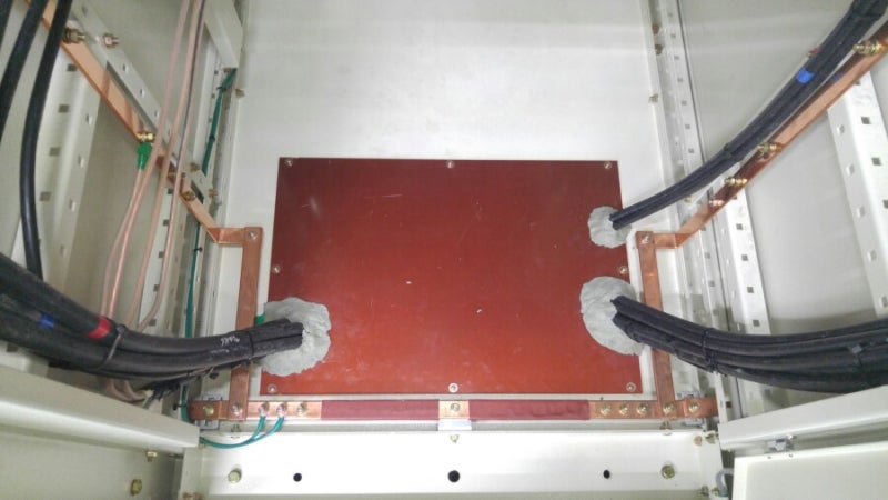 고압큐비클 하부인입부 막음처리mangana Retaining Compound.콤파운드 : 네이버 블로그