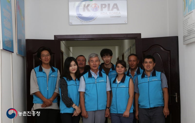 고려인 동포에게 농업기술 전수하는 KOPIA 우즈벡센터 안희성 소장 : 네이버 블로그