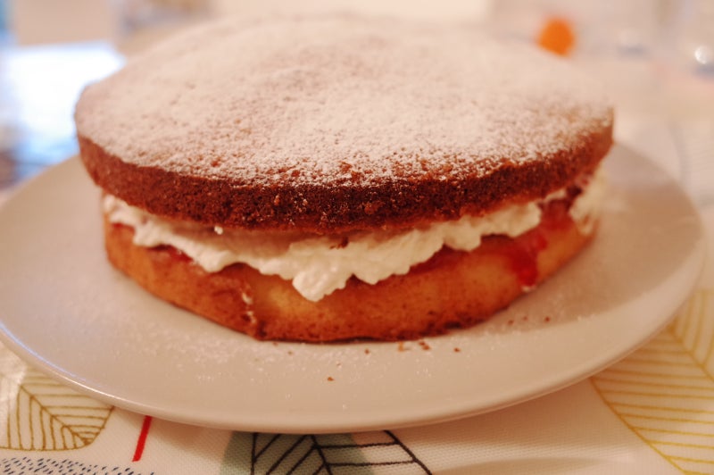 영국에서 꼭 먹어봐야 되는 영국 트래디셔널 케이크 빅토리아 샌드위치 케이크victoria Sandwich Cake