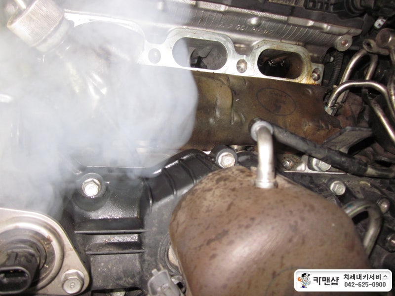 그랜저hg Gdi 흡기클리닝연소실클리닝 밸브클리닝 스로틀 클리닝 카본 타르 청소 브라운가스시공 점화코일 점화플러그 교환