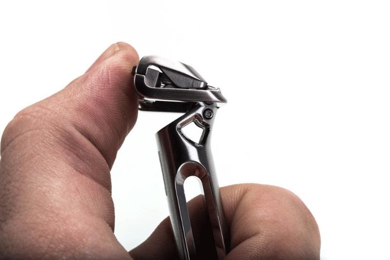 전통적 클래식 면도기 VS. 피봇 헤드 장착 면도기 : 네이버 블로그