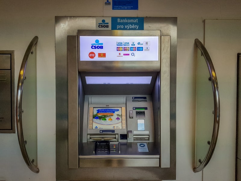 체코 프라하 CSOB 은행 ATM 현금 인출 하는 법 / 환전 수수료 확인 : 네이버 블로그