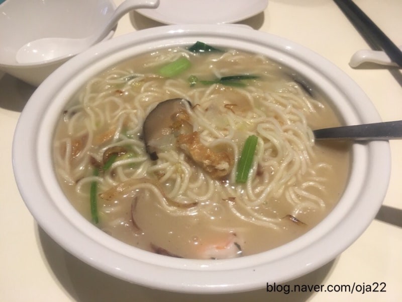 [싱가폴 맛집] 비보 시티 맛집, PUTIEN 푸티엔, PUTIEN Lor Mee 푸티엔 로미, 클래이팟 치킨 인 펄멘티드 레드 ...