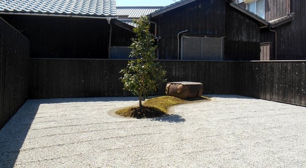 나오시마 이에프로젝트(Art House Project) - Ishibashi, Gokaisho, Kinza, Haisha ...