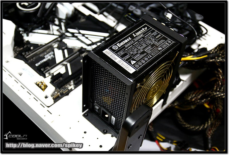 오픈형 튜닝케이스 써멀테이크 Thermaltake CORE P3 SE SNOW EDITION : 네이버 블로그