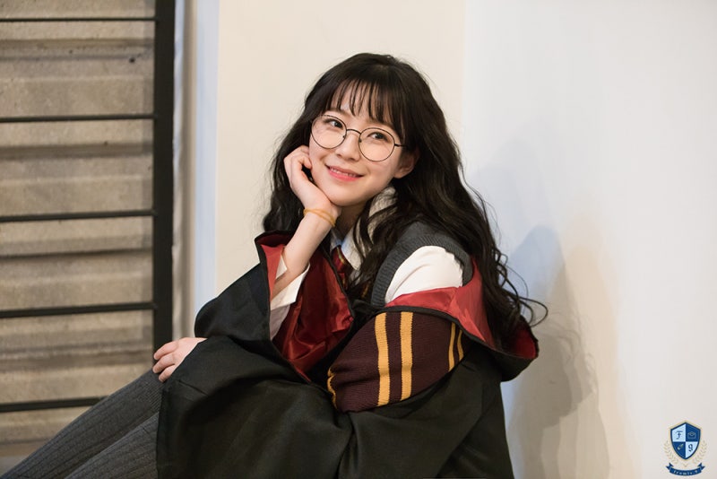 {연예인 선물포장}프로미스 나인fromis 9 백지헌의 생일을 축하하는 선물포장 네이버 블로그