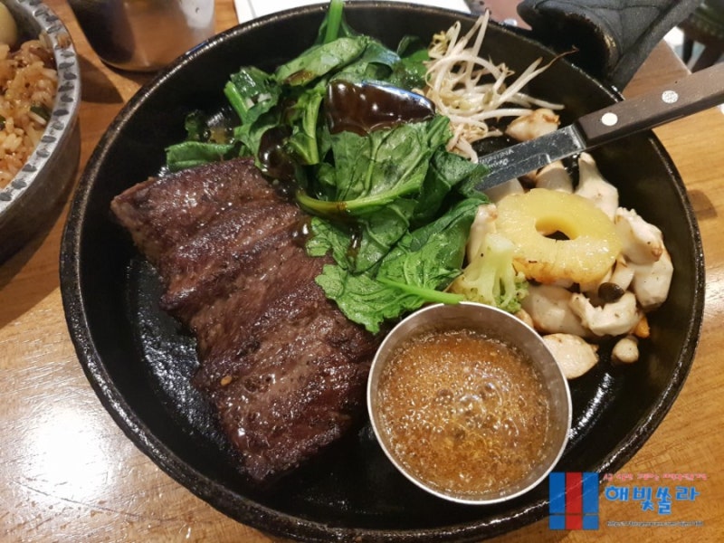 대구 동대구역 복합환승센터 신세계백화점 식당가 루앙스트리트 맛집 추천 팬스테이크 스튜디오300 네이버 블로그
