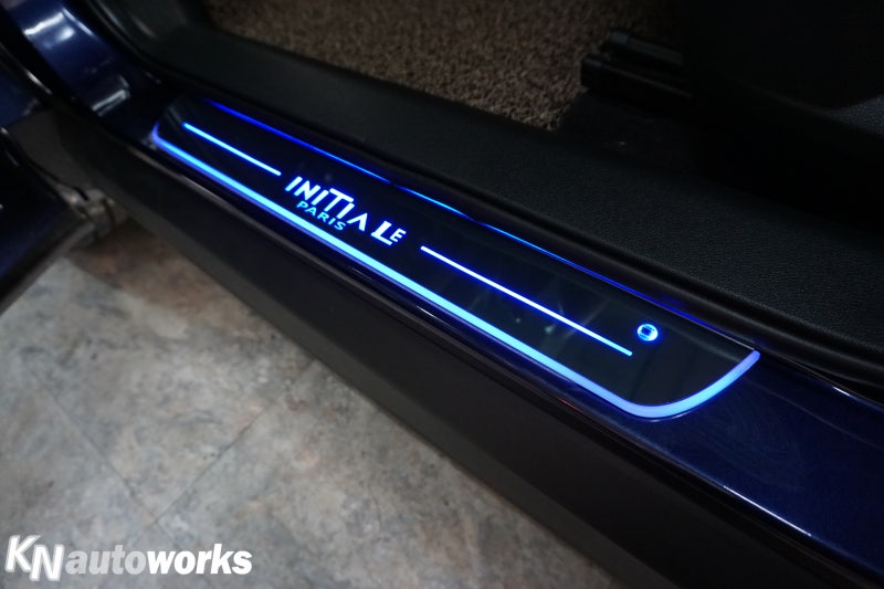 Qm6 Led 무빙 도어스커프 Led 도어캐치 시공 네이버 블로그