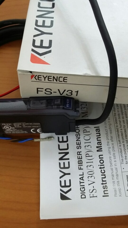 키엔스 / KEYENCE 센서 미사용 신품 FS-V31 한정 수량 초특가 처분합니다. 재고 소진시까지 키엔스 광전자센서 FS ...