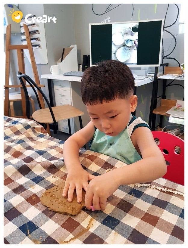 밤비니 5세 수업 그릇디자인 무늬찍기 시흥시 정왕동 배곧 미술학원 창의미술 크리아트 네이버 블로그