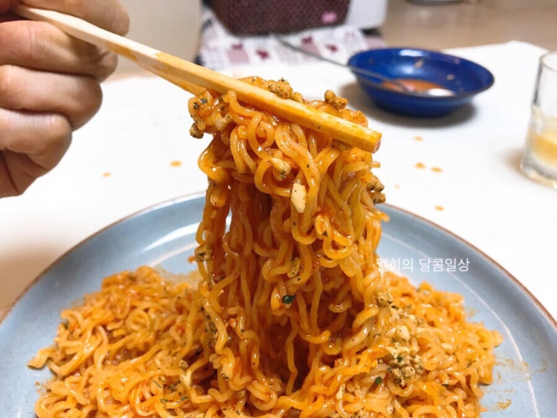 양념치킨 라면농심 칼로리 가격 솔직후기 네이버 블로그