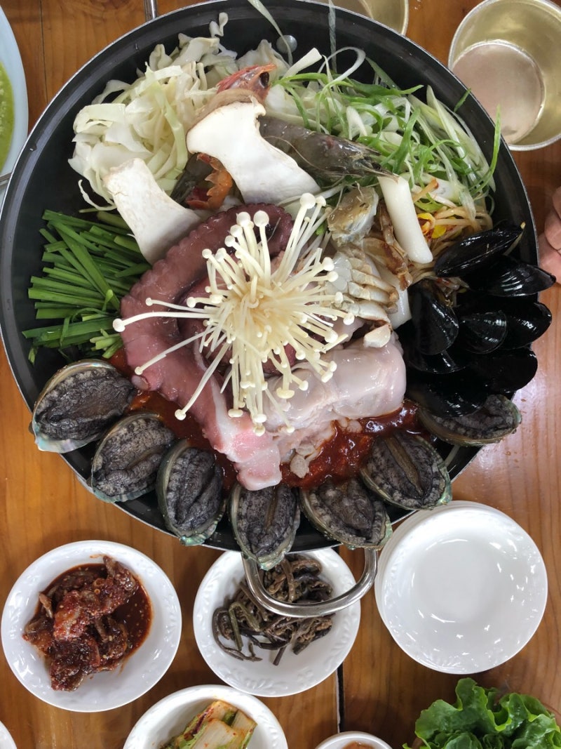 제주 만덕이네 한식대첩에 나온 접짝뼈국 맛집 제주 동부 네이버 블로그