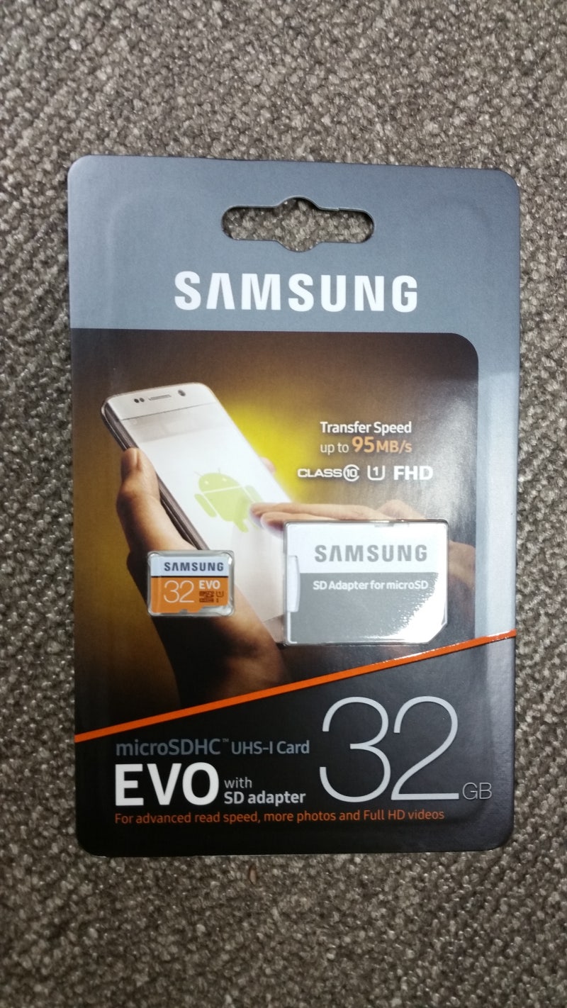 삼성마이크로SD 카드 32기가 외관 및 특징 : Samsung EVO MicroSDHC UHS-I Card 32GB (2018. ...