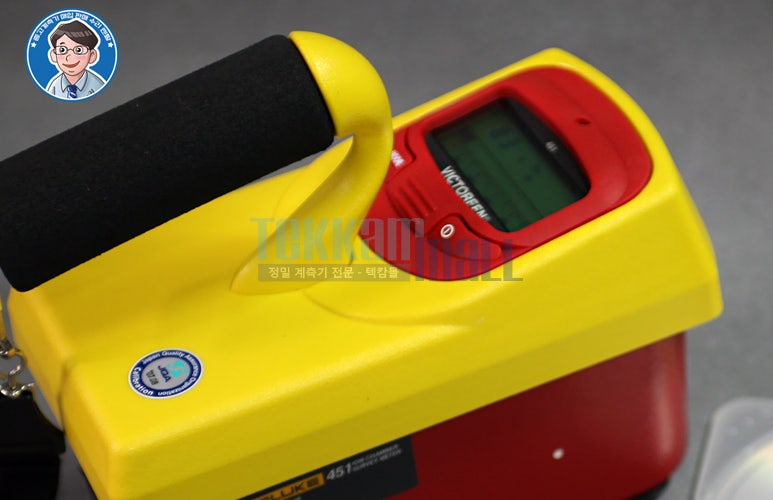 A+급 중고 / FLUKE 451B / Ion Chamber Survey Meter / 이온 챔버 측정기 / 방사율 및 누적 ...