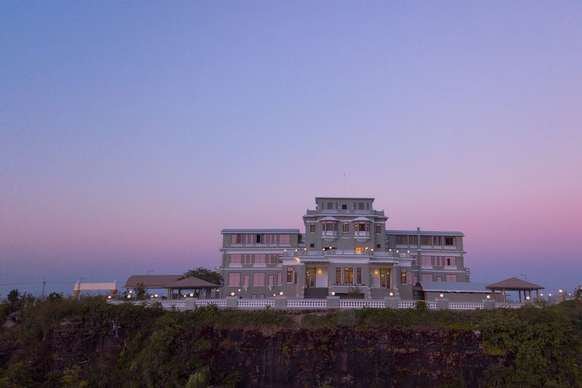 알포인트 실제 배경지 호텔 : 네이버 블로그