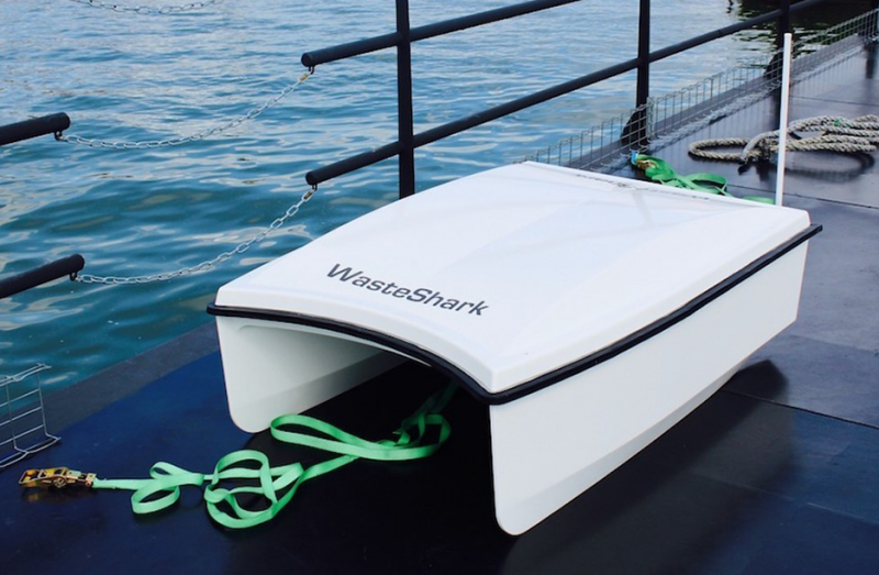 수영하며 쓰레기를 제거하는 드론, WasteShark : 네이버 블로그