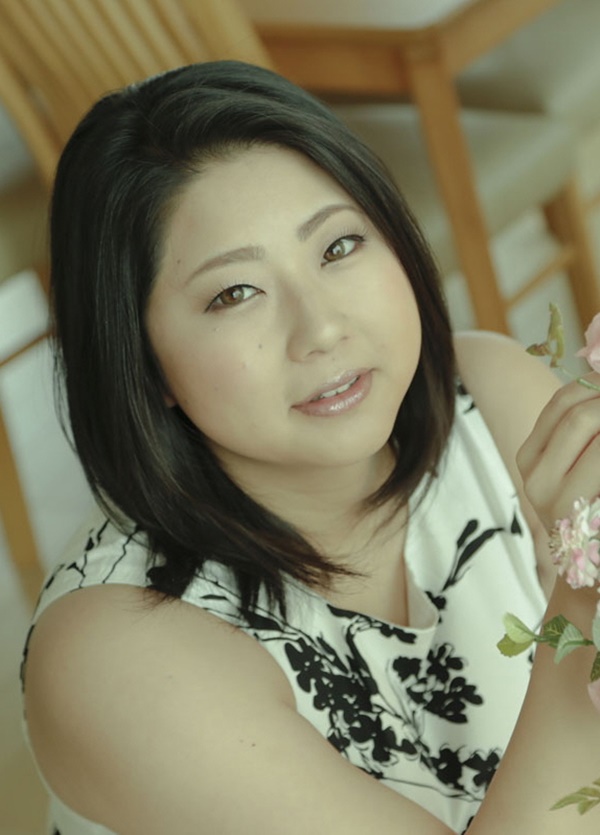 1992 / Yuu Sakuma / Anna Sata / 佐田杏南 / 佐久間ゆう / 사쿠마 유우 / 사타 안나 / AV / Japanese Porn