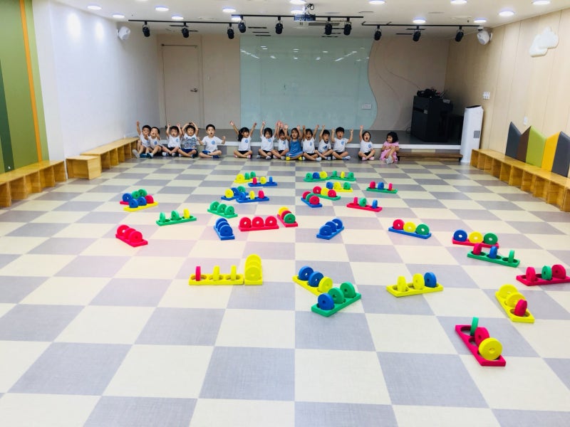 쥬엔터테인먼트 유아체육도넛블럭유아체육대회초등학교체육대회파주유아체육일산유아체육인천유아체육김포유아체육직업체험교구대여에어바운스대여기업행사워터슬라이드대여