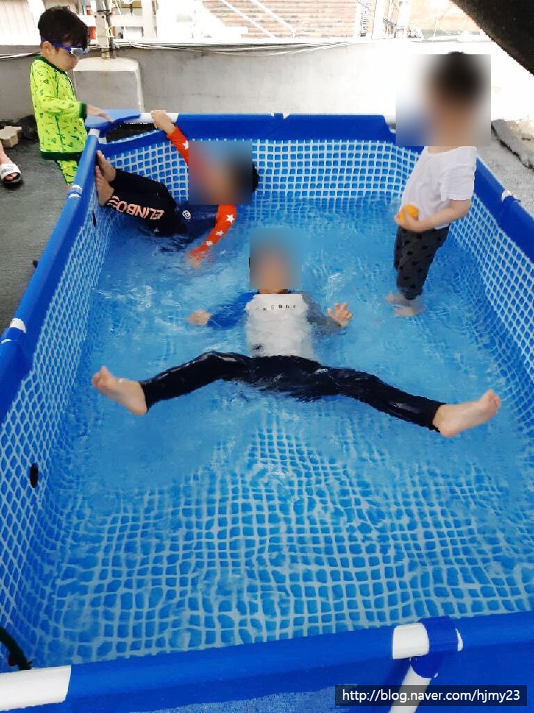 인텍스 사각 프레임 풀장-옥상설치 완료! 유아풀장으로 굳! : 네이버 블로그