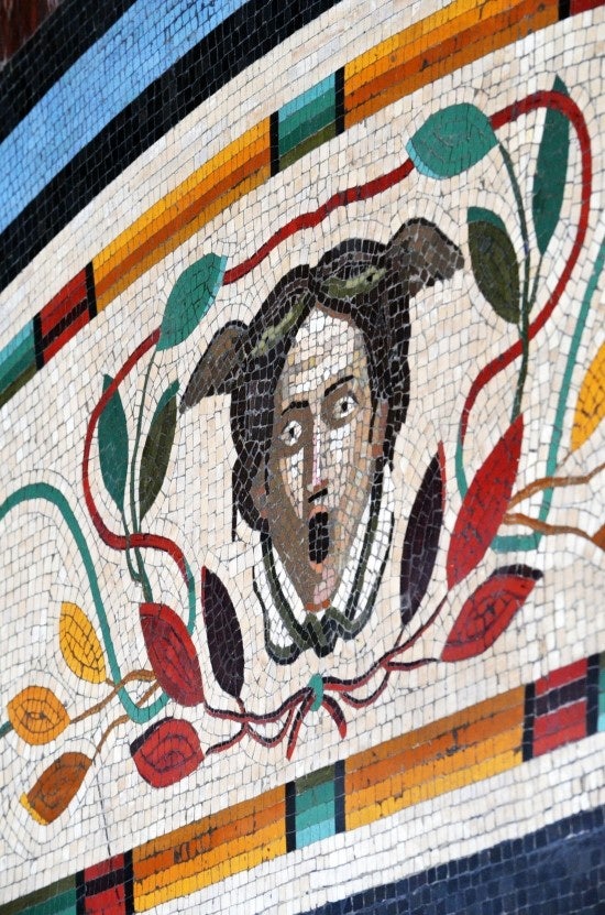 아에기스를 든 팔라스 아테나가 그려져 있는 로톤다 모자이크, 그리스 십자가의 방(Sala a Croce Greca), Pio ...