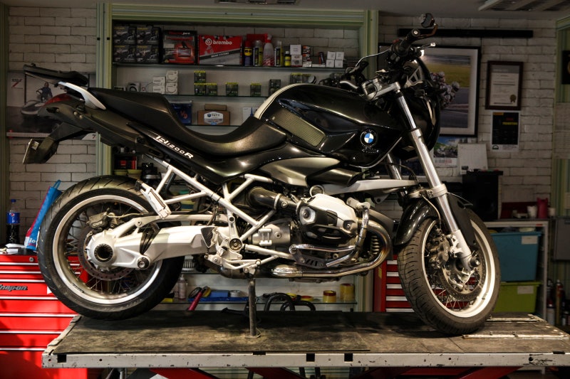 브라더모터스 Bmw R1200r 클래식 메첼러 Z8 바이크 타이어 수입 오토바이 타이어 교환 네이버 블로그