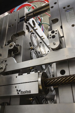 스타텍(StackTeck) / 고생산성과 비용 효율성 보증하는 사출성형용 금형 : 네이버 블로그