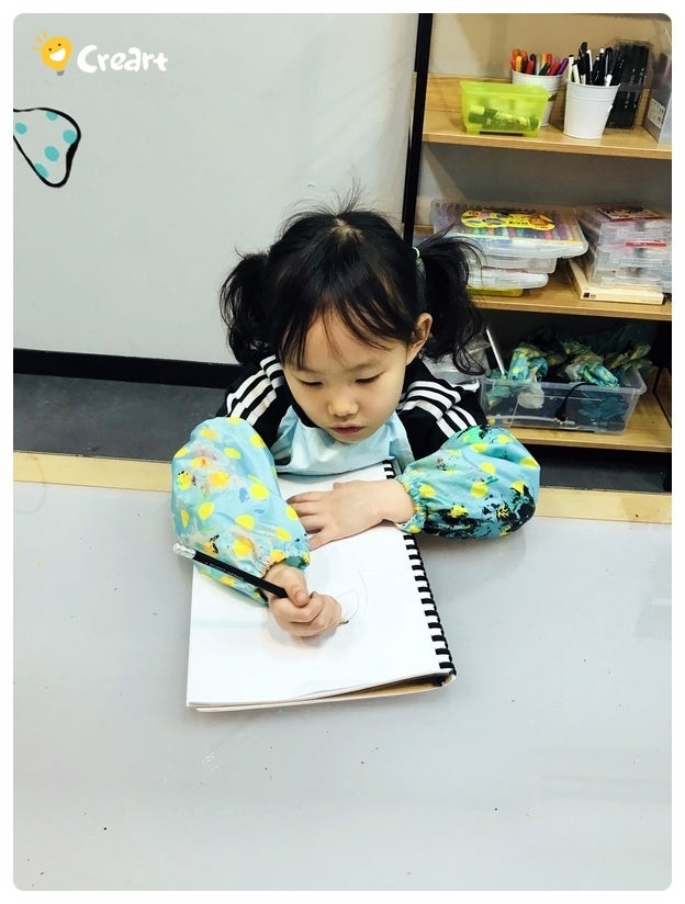 Klein 6세 수업 옆모습 무슨 생각하니 시흥시 정왕동 배곧 미술학원 크리아트 네이버 블로그