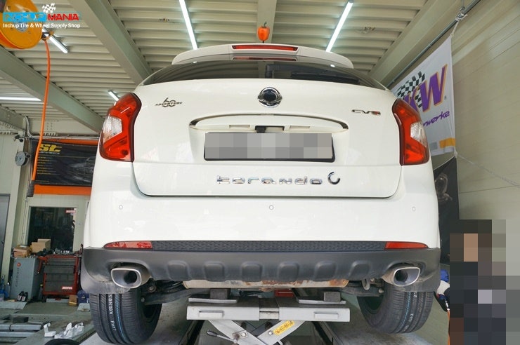 코란도c 차량 Bbs Sr 히말라야그레이 18인치 23555r18 한국타 휠타이어 장착 포스팅 네이버 블로그