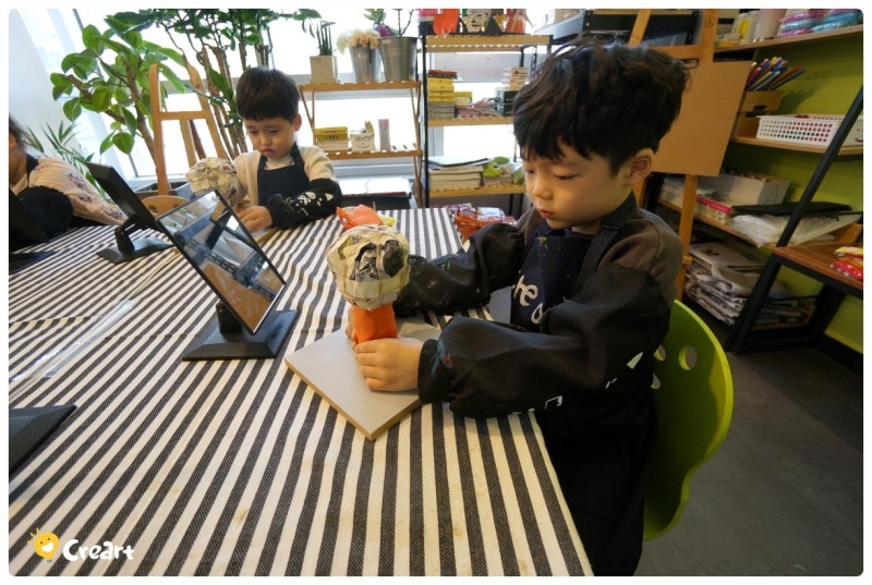 Klein 6·7세 수업 환조로 표현한 얼굴 자화상 시흥시 정왕동 배곧 미술학원 크리아트 네이버 블로그