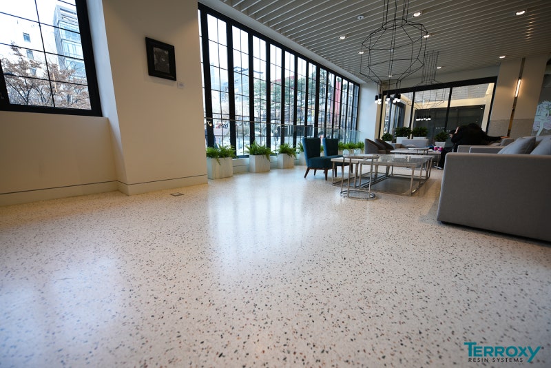 Urban Alice (어반앨리스) 1층 갤러리 카페 - 이대 Yes aPM! : 네이버 블로그