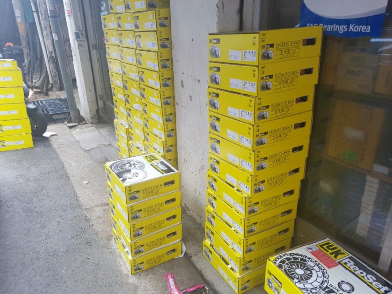 4120049950 (4120049951) 232004A061 그랜드스타렉스6단 플라이휠 클러치세트(삼발이디스크) LUK 브랜드 ...