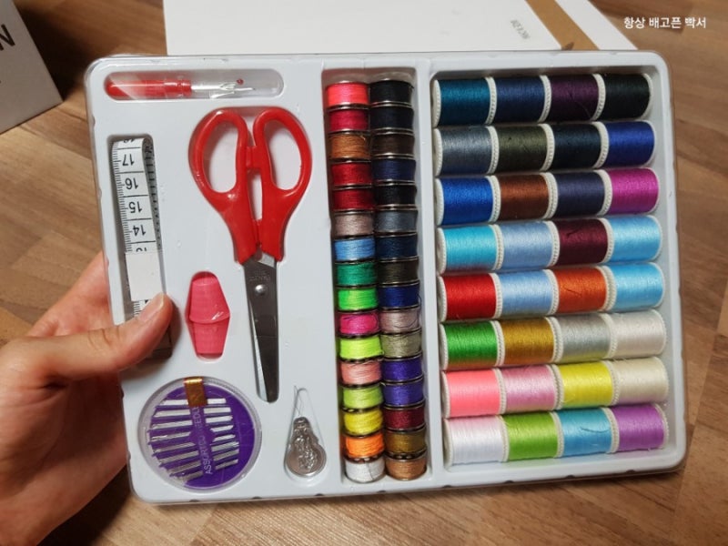 혼스(HONS) 미니 멀티 재봉틀(HSSM-1201) 한땀한땀프로 사용후기 (윗실끼우기, 아랫실끼우기, 셀프 바지밑단수선) : 네이버 블로그