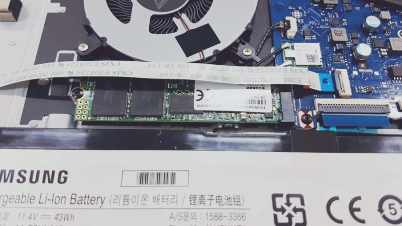 삼성 노트북5 Metal NT550XAA 시리즈 분해, 업그레이드 : 네이버 블로그