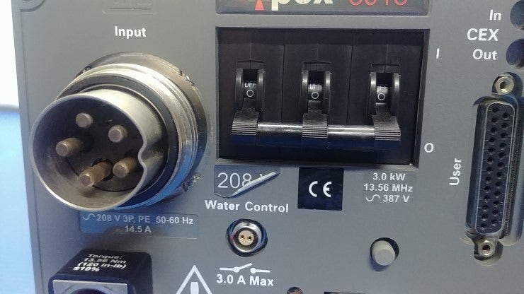 ADVANCED ENERGY RF GENERATOR APEX 3013 / AE RF 제네레이터 APEX 3013 / RF 발생기 ...